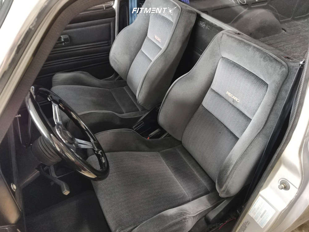 1981 Volkswagen Rabbit Base with 16x8 Klutch Sl1 and Federal 195x40 on ...