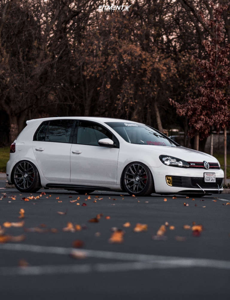 2012 Volkswagen GTI Base with 18x8.5 ESR Sr12 and Kumho 215x40 on Coilovers | 879369 | Fitment ...
