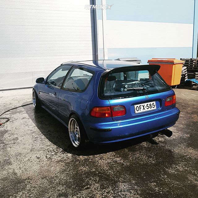 1992 Honda Civic DX with 16x9 Japan Racing Jr15 and Falken 205x45 on ...