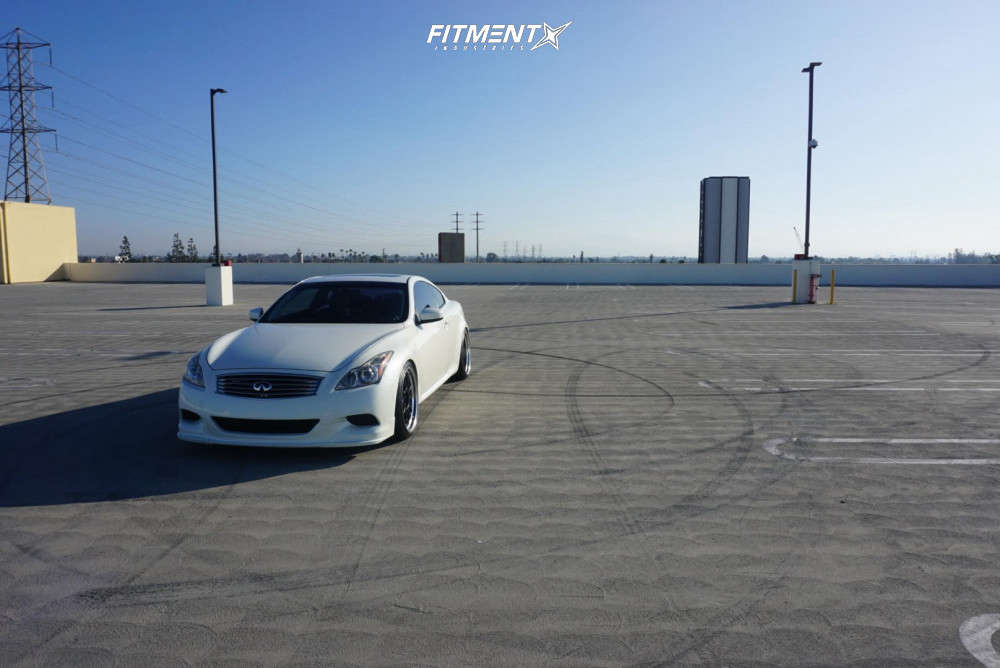 Infiniti G37 202210 At Beach