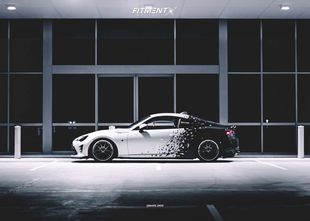 2018 Toyota 86 GT with 18x9.5 Work Emotion and Bridgestone 225x40 on ...