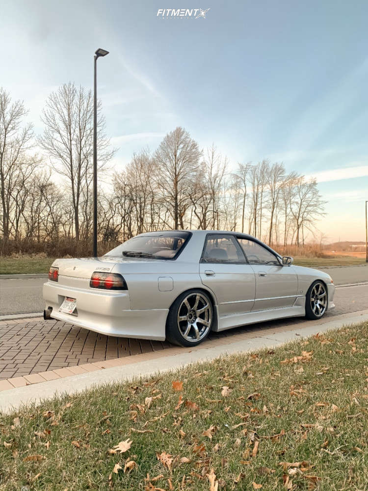 1993 Nissan Skyline R32 Base with 18x9.5 Work Emotion XT7 and Kenda ...