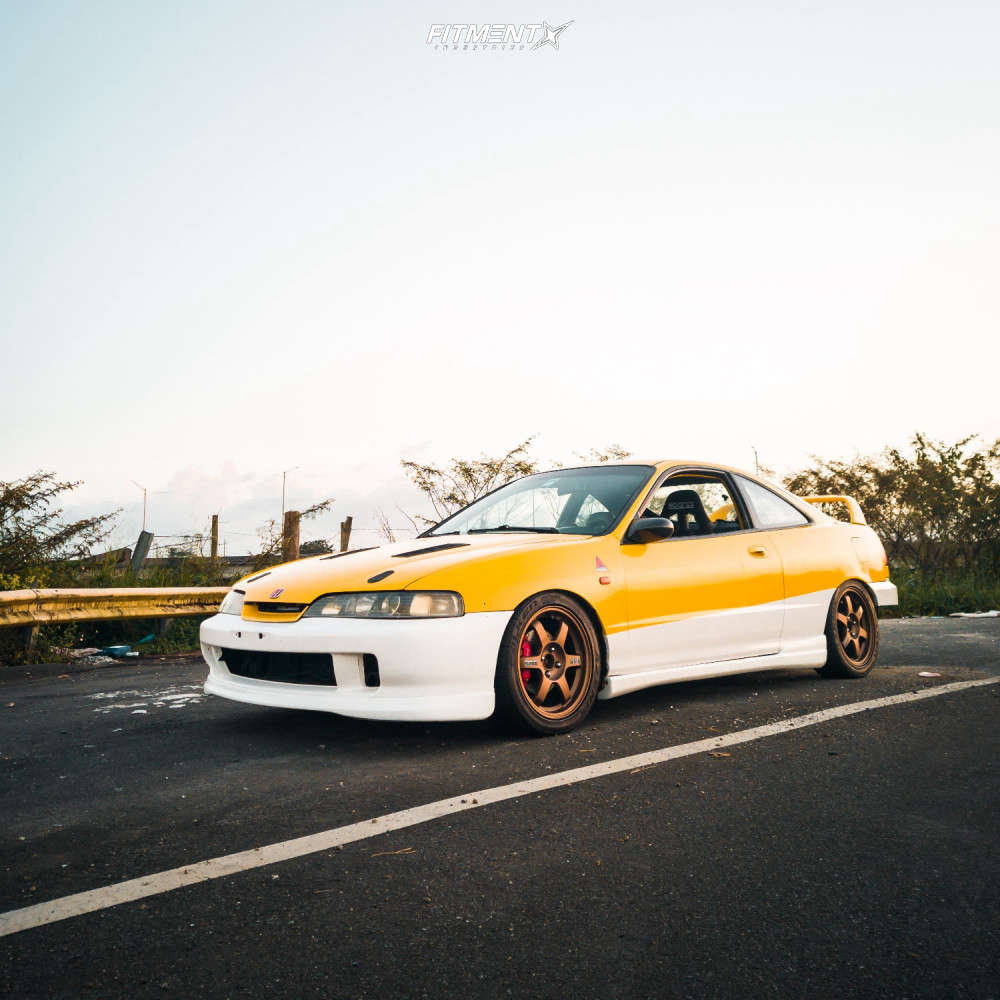 1995 Acura Integra RS with 16x7 Volk Te37 and Falken 215x45 on ...