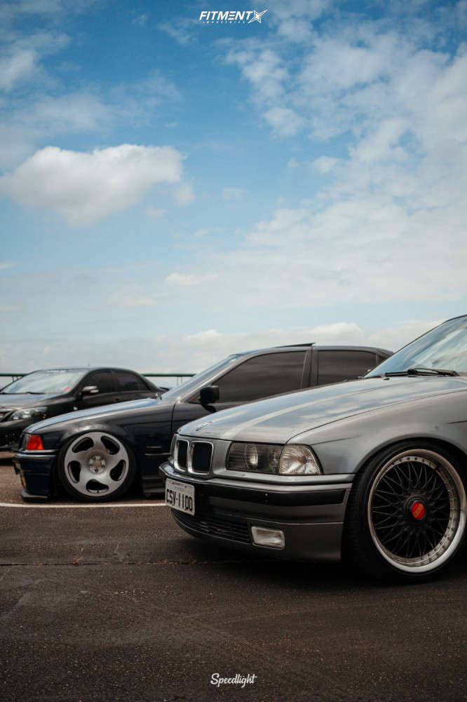1994 BMW 325i Base with 18x8 BBS Rs and Delinte 205x35 on Lowering ...