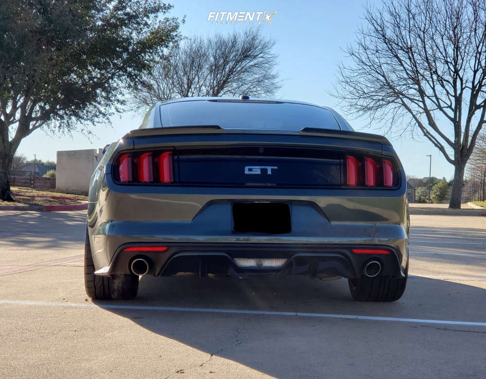 2016 Ford Mustang GT Premium with 20x9.5 RTR Tech 7 and Nitto 255x35 on ...