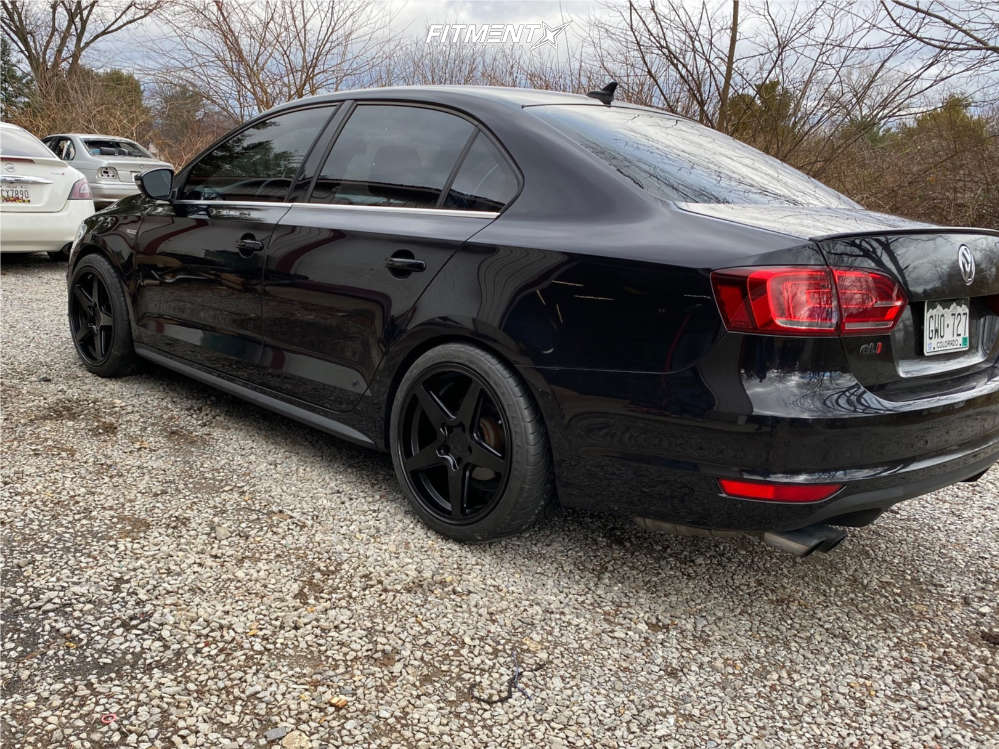 2014 Volkswagen Jetta GLI with 18x9.5 Rotiform Wgr and Federal 225x40 ...