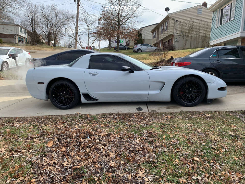 1999 Chevrolet Corvette Base with 17x9.5 4Play Cv08a and Federal 275x35 on Stock Suspension ...
