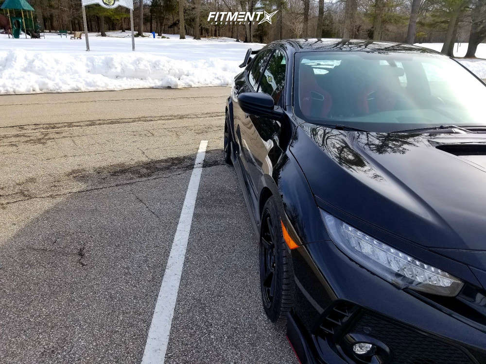 2019 Honda Civic Type R with 18x9.5 Enkei Ts-5 and Continental 255x40 ...