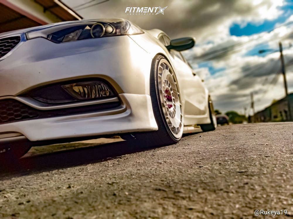 2015 Kia Forte EX with 20x8.5 Rotiform Ccv and Linglong 225x30 on ...