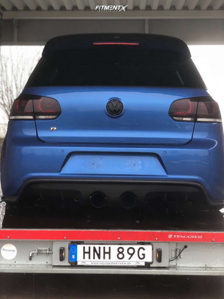 2012 Volkswagen Golf R Base with 19x8.5 OZ Racing Ultraleggera and ...