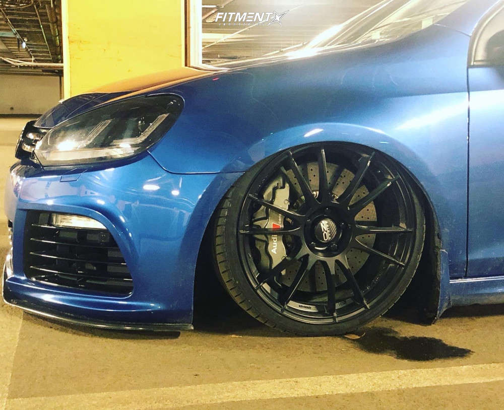 2012 Volkswagen Golf R Base with 19x8.5 OZ Racing Ultraleggera and ...