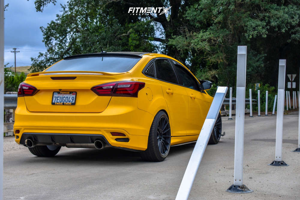 2014 Ford Focus S with 18x9.5 Ambit Re02 and Michelin 235x40 on ...