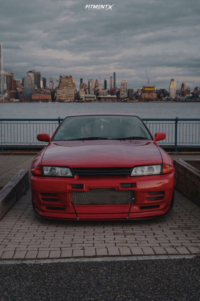 1989 Nissan Skyline R32 Base with 18x8.5 Volk Te37 and Goodyear 235x40 ...