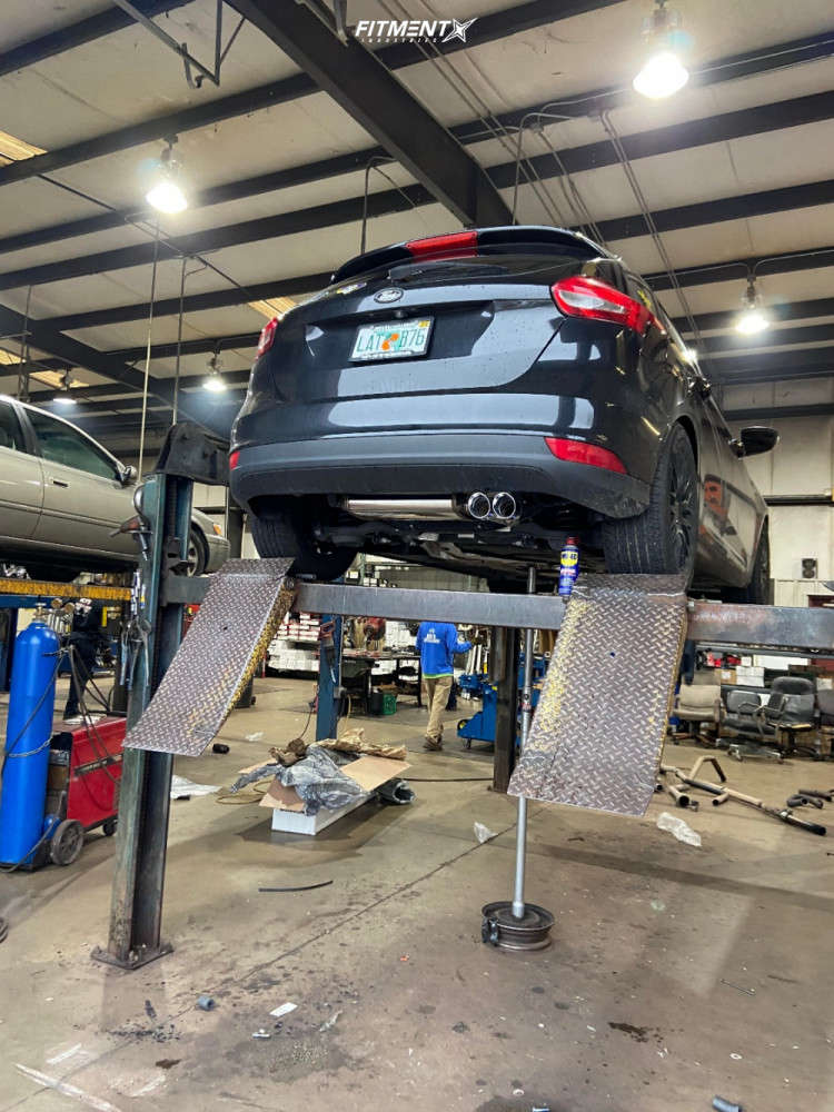 2016 Ford Focus SE with 16x7 Drag Dr69 and Kelly 265x55 on Stock ...