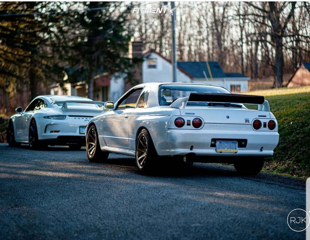1990 Nissan Skyline GT-R with 17x9 STR 903 and Federal 255x40 on ...