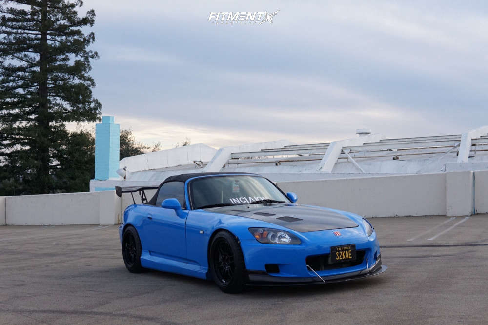 2000 Honda S2000 Base with 17x9 Enkei RPF1 and Dunlop 235x40 on ...