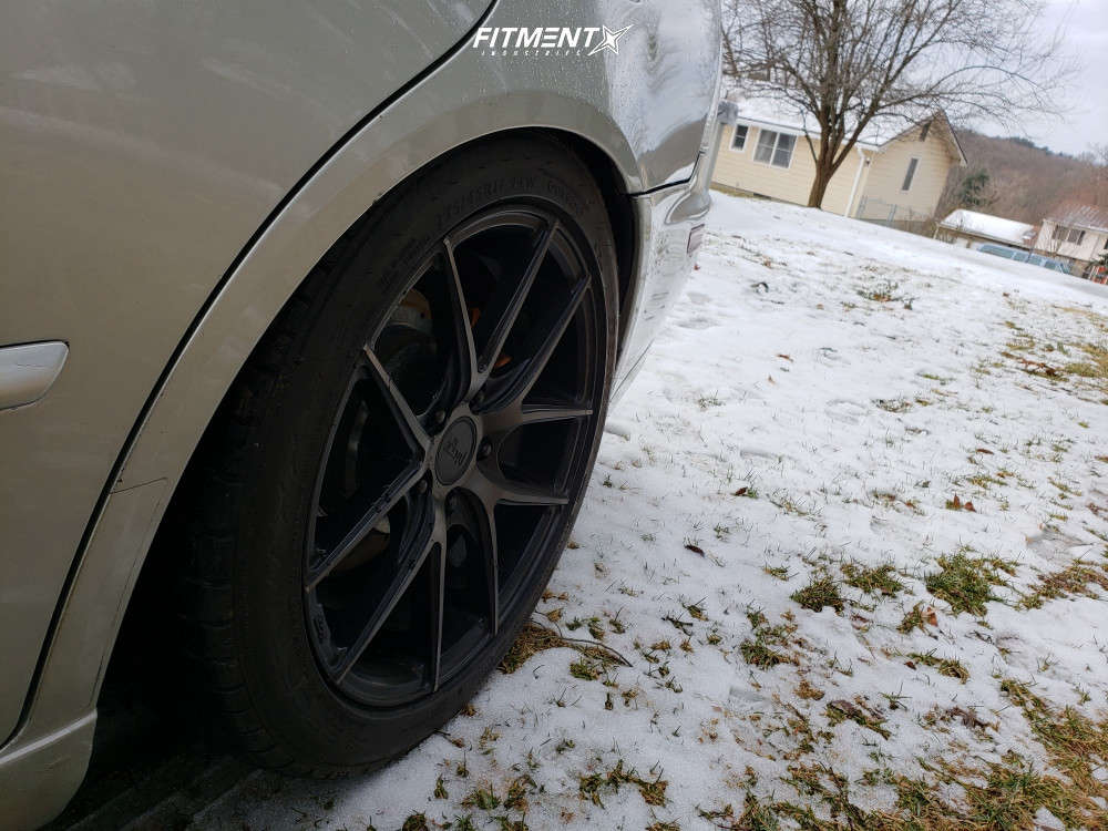 2002 Lexus IS300 E-Shift 4dr Sedan (3.0L 6cyl 5A) with 17x8 Niche Targa ...