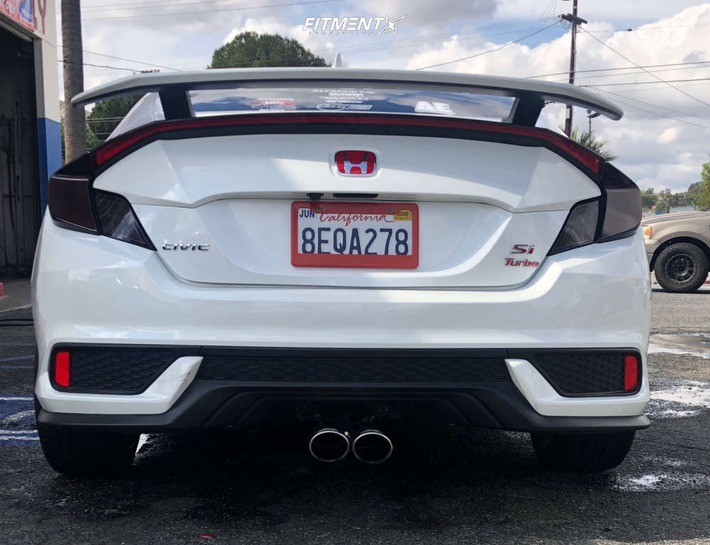 2018 Honda Civic Si with 18x8.5 MST Suzuka and Lexani 235x40 on Stock ...