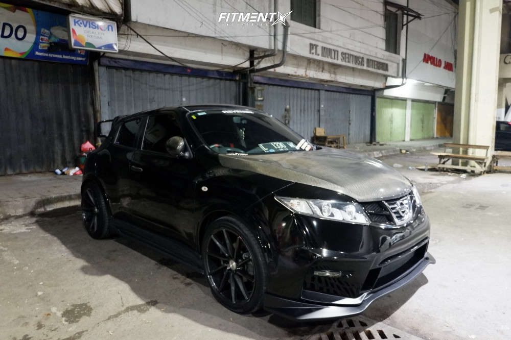 2012 Nissan Juke SL with 20x9 Vossen Cvt and Accelera 245x35 on ...