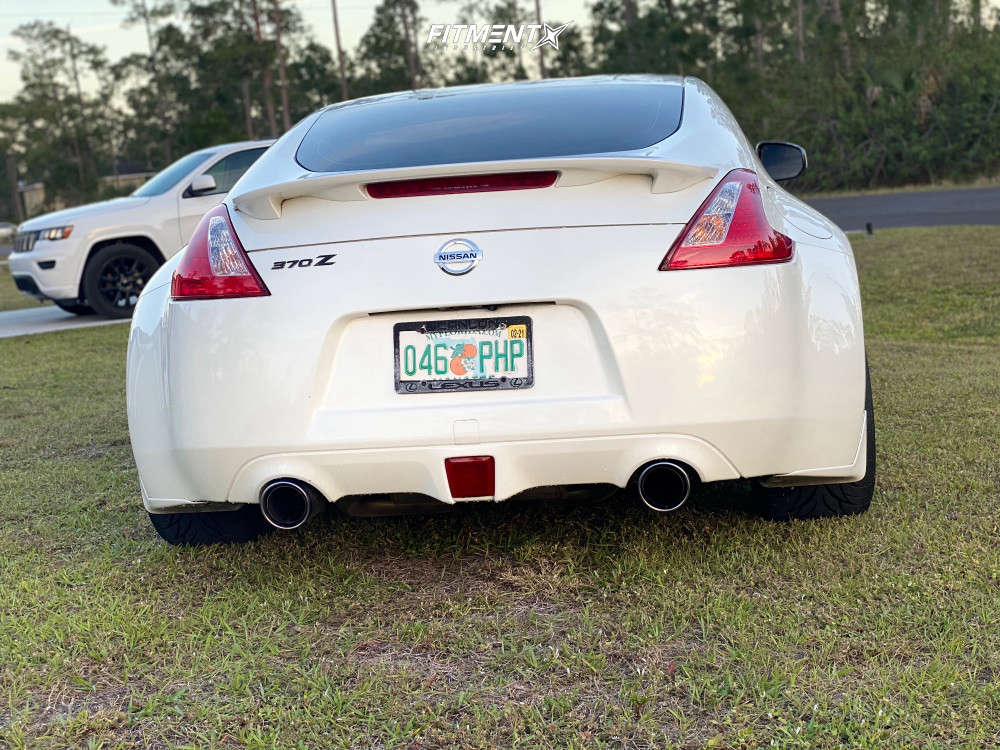 2013 Nissan 370Z Base with 19x9.5 ESR Rf2 and Federal 245x30 on Stock ...