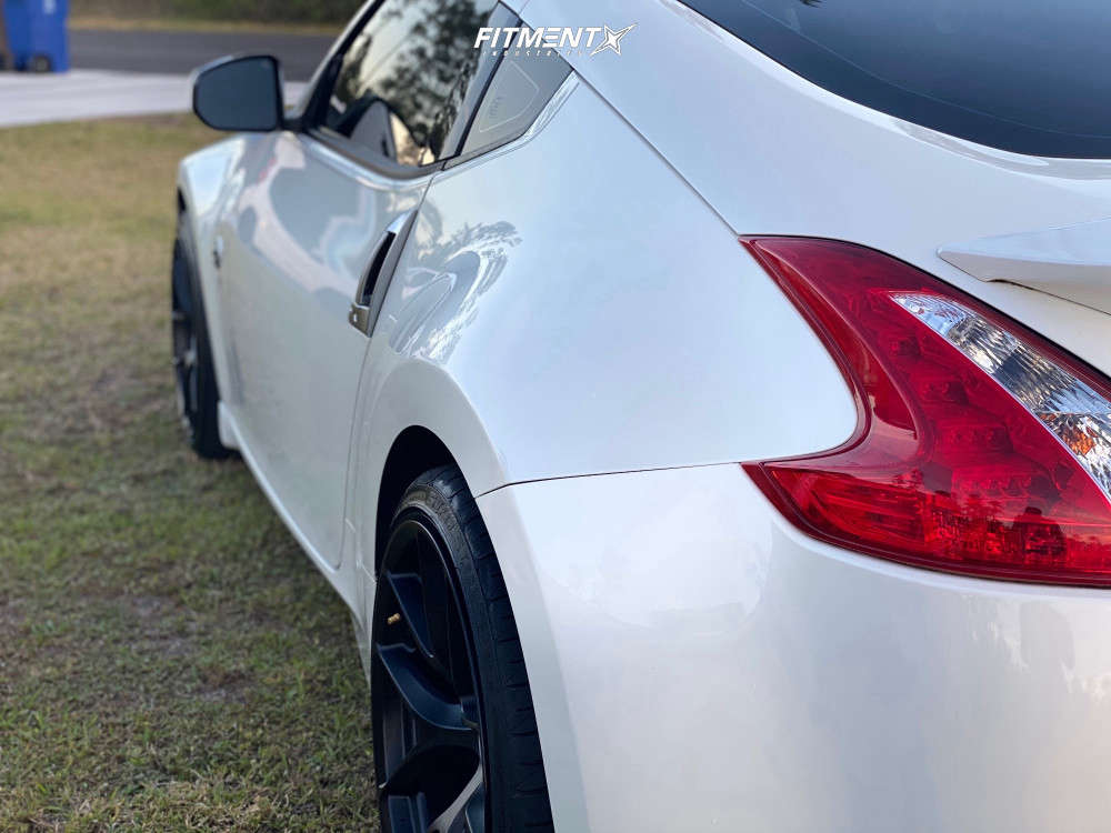 2013 Nissan 370Z Base with 19x9.5 ESR Rf2 and Federal 245x30 on Stock ...