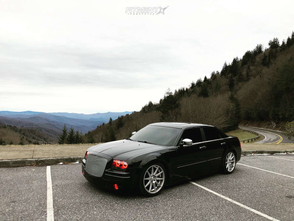 2005 Chrysler 300 Limited with 20x8.5 Rosso Legacy and Toyo Tires ...