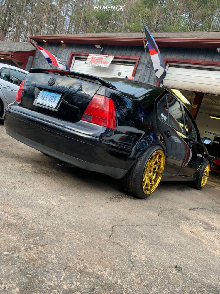 2001 Volkswagen Jetta GLX with 18x9.5 Aodhan DS02 and Nankang 215x30 on ...