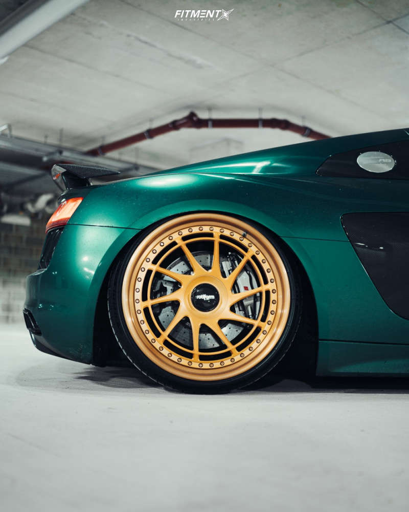 2018 Audi R8 Plus with 20x9 Rotiform Yvr and Michelin 245x30 on Air ...