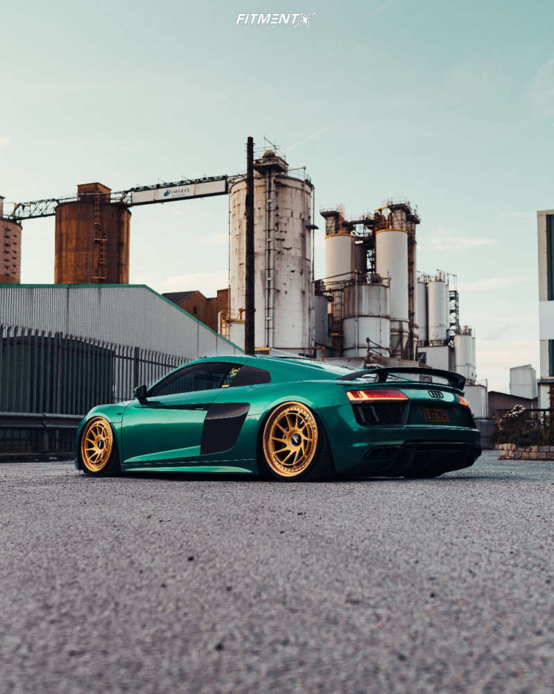 2018 Audi R8 Plus with 20x9 Rotiform Yvr and Michelin 245x30 on Air ...