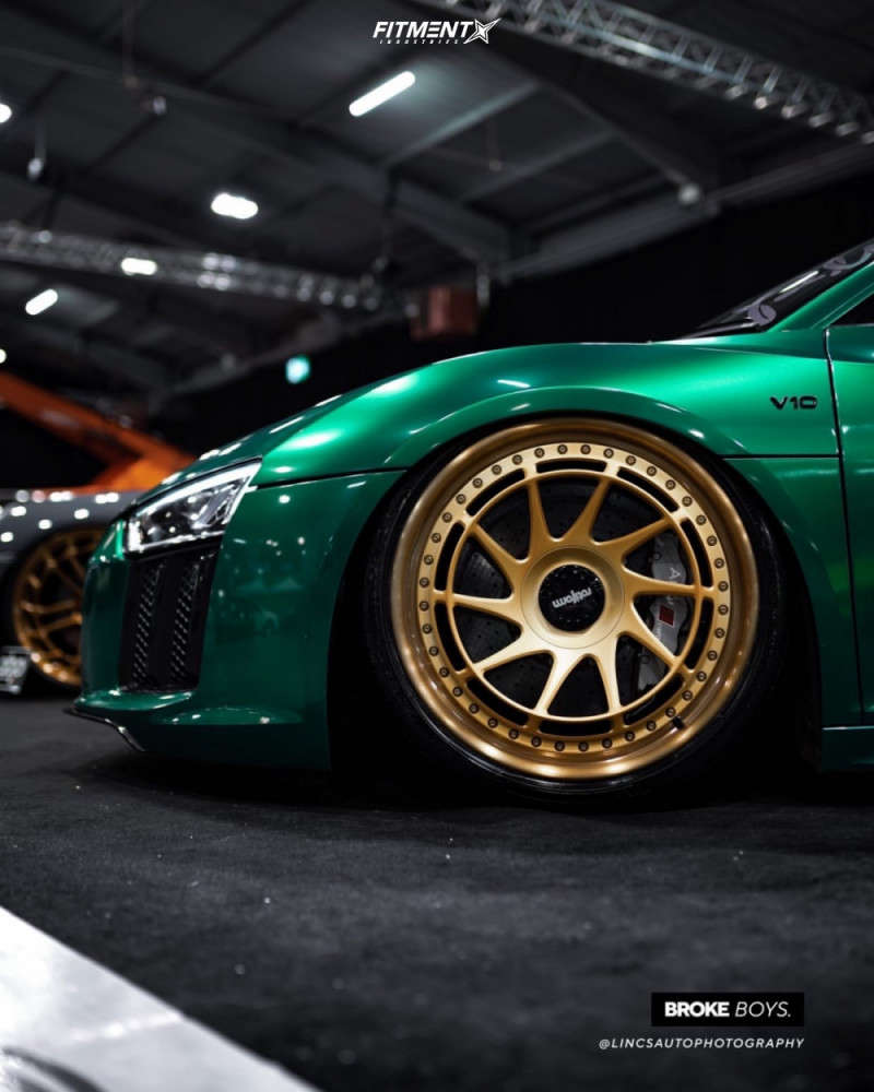 2018 Audi R8 Plus with 20x9 Rotiform Yvr and Michelin 245x30 on Air ...