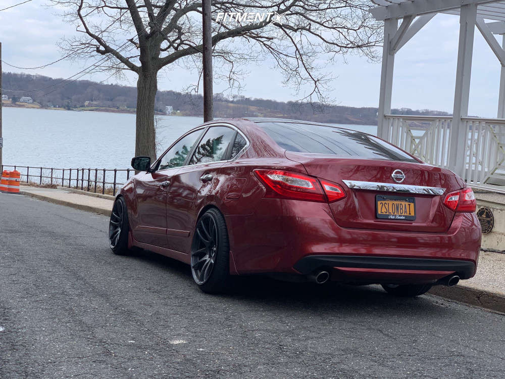 2016 Nissan Altima S with 19x10.5 ESR Sr08 and Yokohama 235x35 on ...
