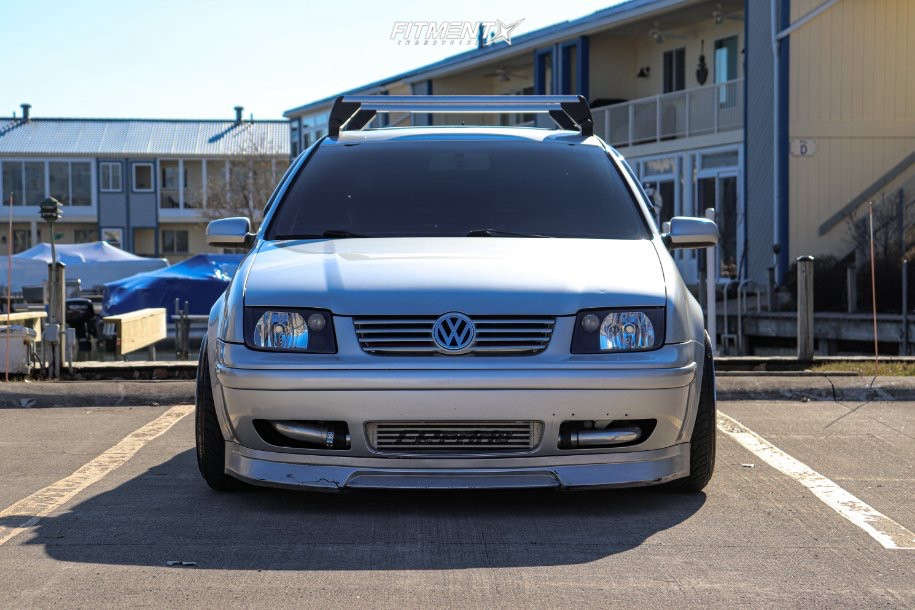 2003 Volkswagen Jetta Wolfsburg Edition with 18x9.5 WatercooledIND Md1 ...