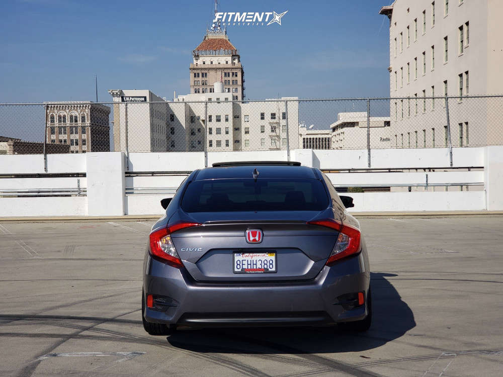 Honda Civic 2016 Tires
