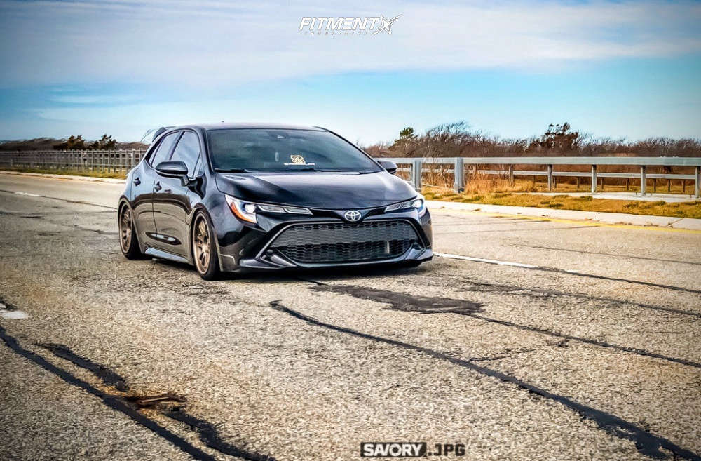 2019 Toyota Corolla SE with 18x9 Cosmis Racing XT-006R and Yokohama ...