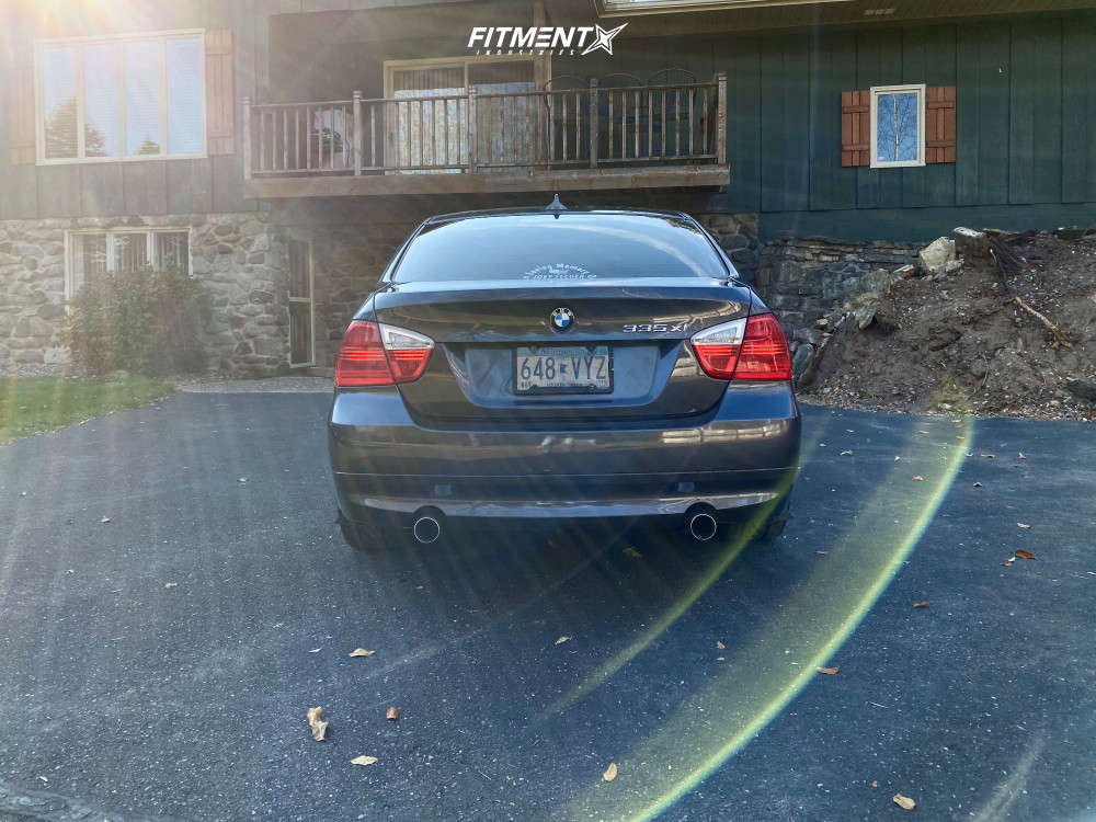 2007 BMW 335xi Base with 18x8.5 Regen5 R33 and Achilles 235x40 on Stock ...