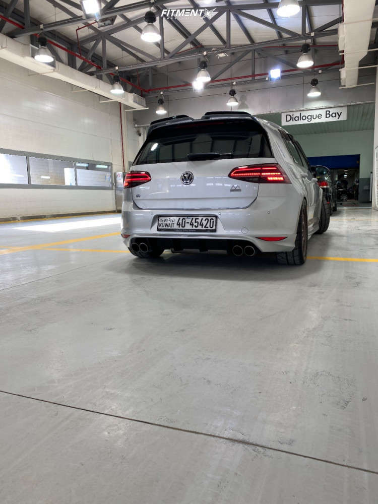 2017 Volkswagen Golf R Base with 17x8 Konig Hypergram and Kumho 245x40 ...