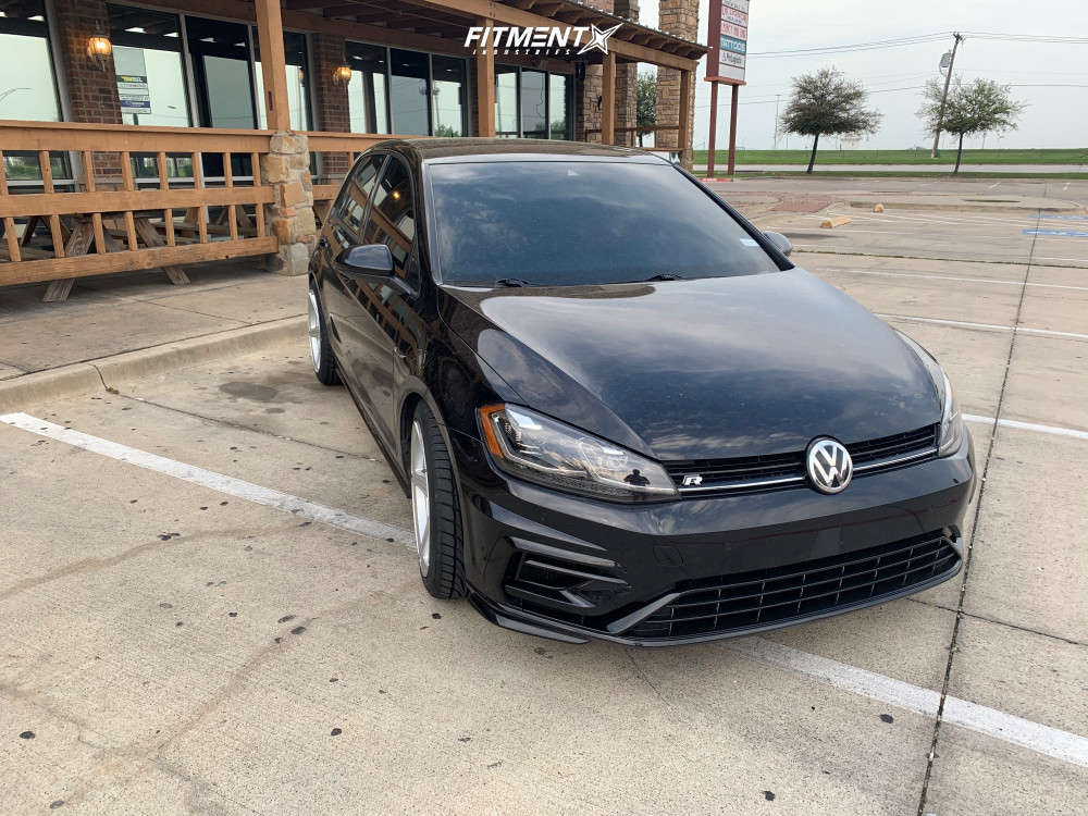 2018 Volkswagen Golf R Base with 18x9 Advanti Racing Cammino and Ohtsu ...