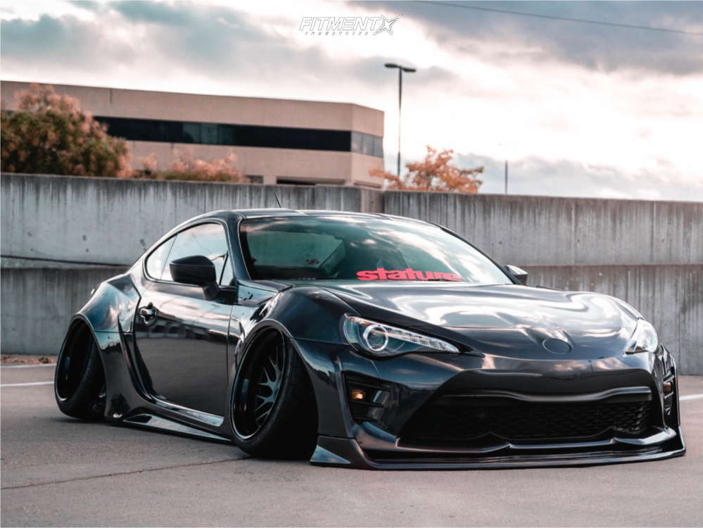 2013 Scion FR-S Base with 18x9.5 ESR ES1-T and Federal 225x35 on Air ...