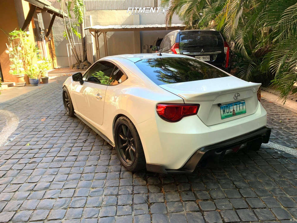 2014 Toyota 86 Base with 18x9.5 Rota Rkr and Westlake 235x40 on ...