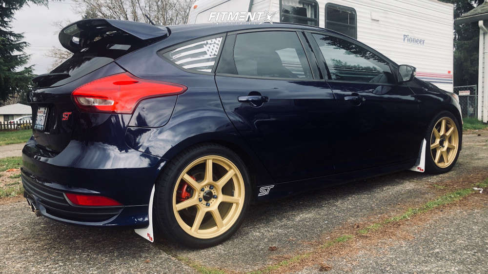2017 Ford Focus ST with 18x8 Konig Ultraform and Hankook 235x40 on ...