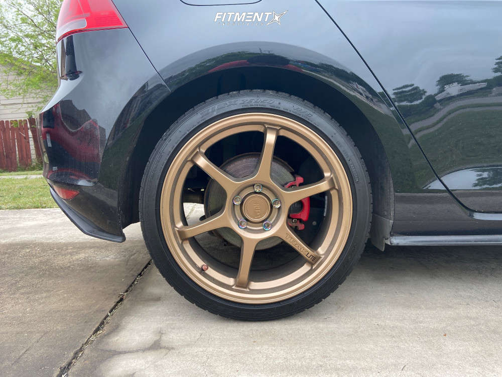 2015 Volkswagen GTI SE with 18x8.5 Motegi Mr145 and Falken 225x40 on ...