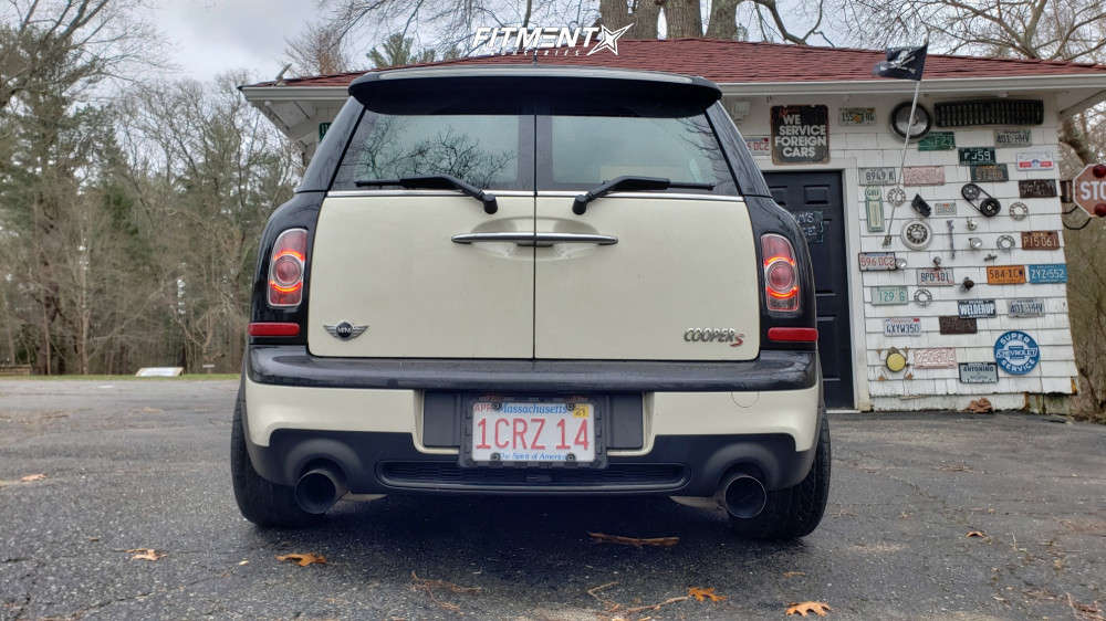 2013 Mini Cooper S Clubman with 17x8 JNC Jnc048 and Hankook 205x45 on ...