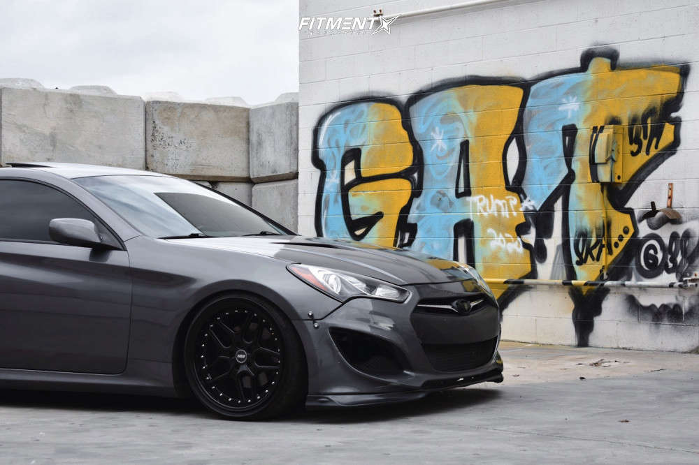 2013 Hyundai Genesis Coupe 2.0T with 19x9.5 ESR CS15 and Pirelli 235x35 ...