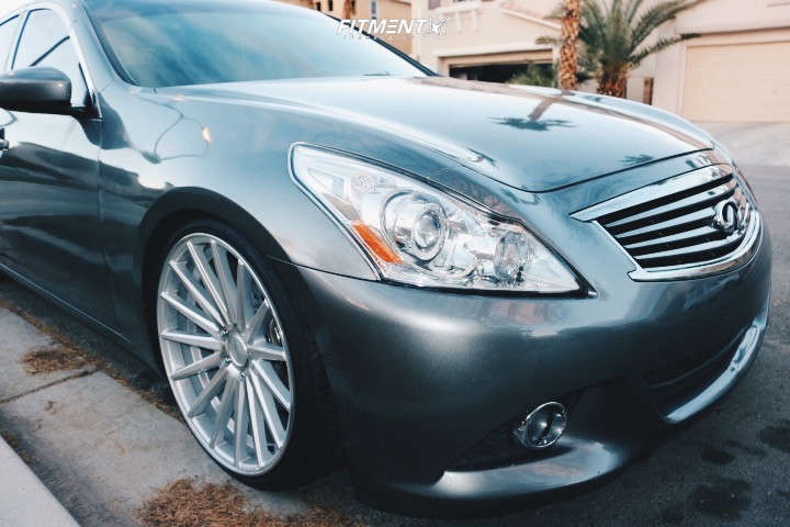 2013 INFINITI G37 Journey with 20x10 Vossen Vfs2 and Toyo Tires 255x30 ...