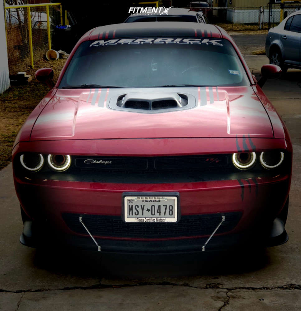 2016 Dodge Challenger 392 Hemi Scat Pack Shaker with 20x9 Voxx Replicas ...