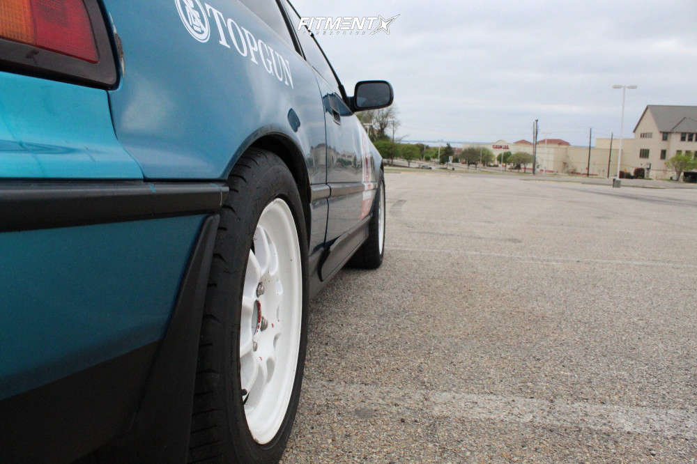 1991 Honda CRX Base with 15x7 Rota Gt3 and Nitto 205x50 on Coilovers ...
