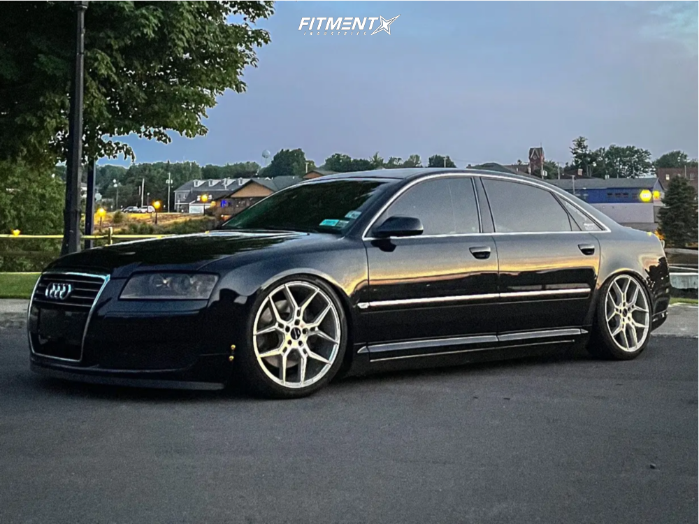 Audi 2004 A8